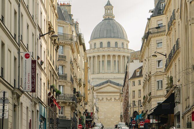 Île de la Cité Guided Tour & assistance Notre Dame entrance - The Itinerary in Detail