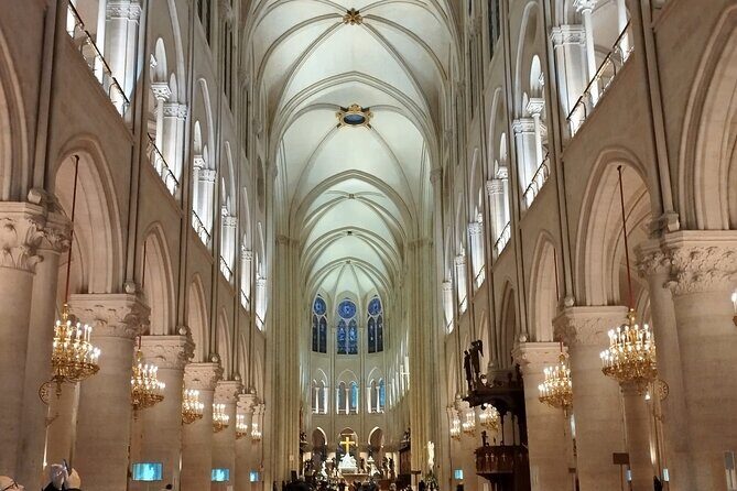 Île de la Cité Guided Tour & Audio-Guided Visit of Notre-Dame - A Detailed Breakdown of the Tour Experience