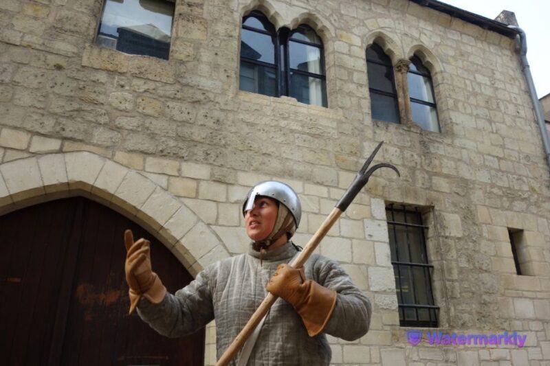 Immersive guided tour of Tours in the 13th century. - A Detailed Look at the 13th-Century Tour Experience