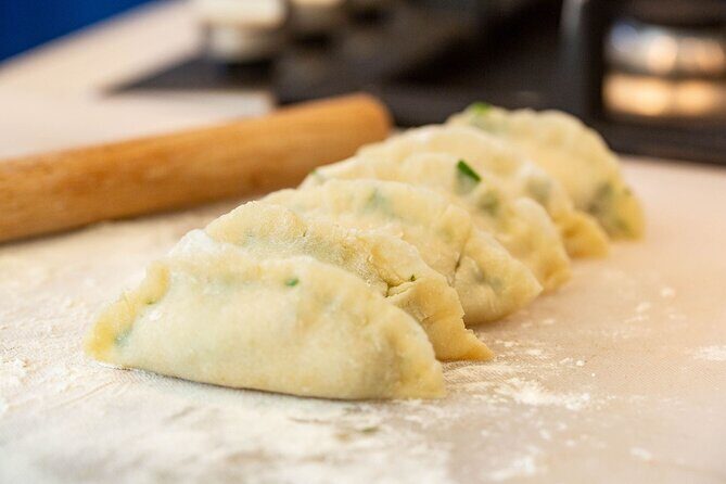 Immersive Potsticker Cooking Class in Chicago - The Venue and Atmosphere