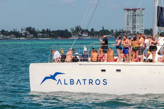 Incredible Party in Catamaran + Open Bar - Only Adults! - Who Will Love This Tour?