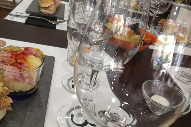 Indulge in Cordoba: Local Wines & Tapas Tasting - Exploring the Cordoba Wine & Tapas Experience