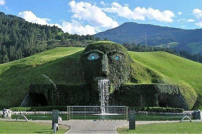 Innsbruck and Swarovski Crystal World Private Tour from Munich - FAQs
