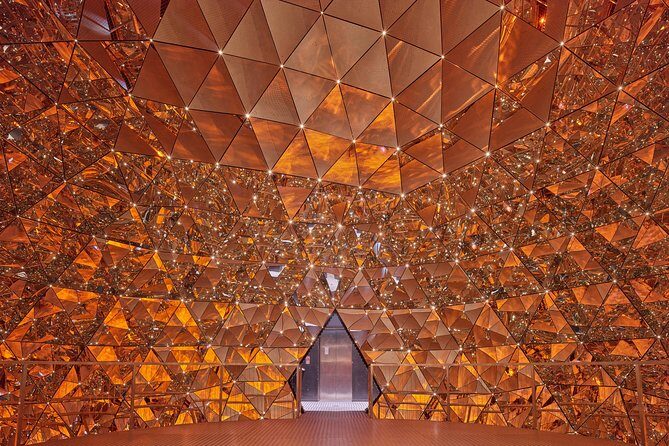 Innsbruck and Swarovski Crystal Worlds Private Tour from Salzburg - A Deep Dive into the Innsbruck and Swarovski Crystal Worlds Private Tour