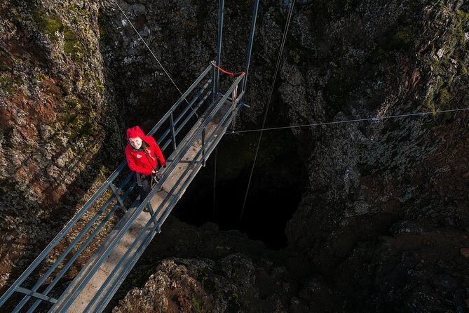 Inside the Volcano: Small-Group Tour and Lava Field Hike - Key Points