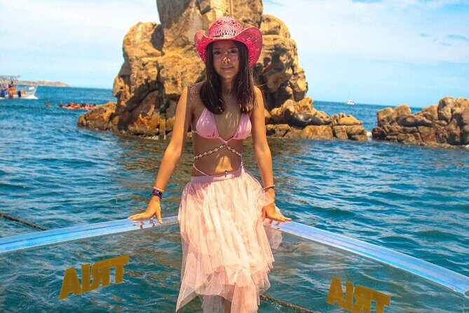 Instagrammable Glass-bottom boat trip in Los Cabos Bay - Who Will Love This Tour?
