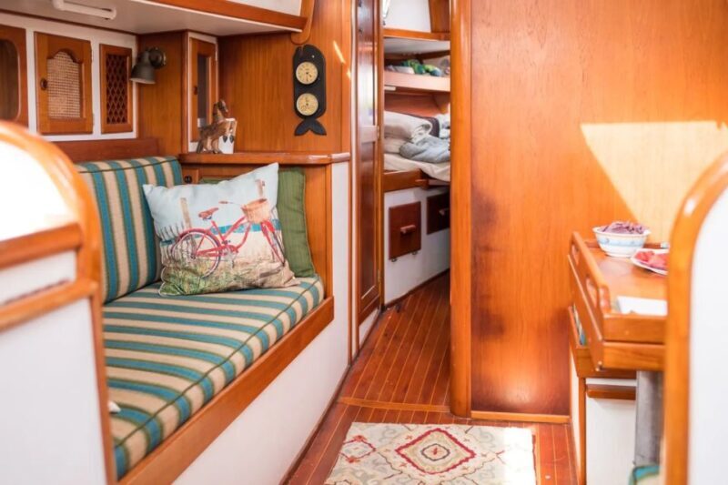 Intracoastal Waterway: Eco Tour - A Detailed Look at the Intracoastal Waterway Eco Tour