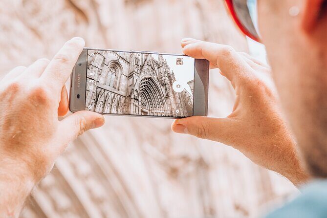 Introduction to Barcelona's Old Town Gothic Quarter Walking Tour - Hidden Histories: Casa de lArdiaca, City Hall, and Roman Ruins