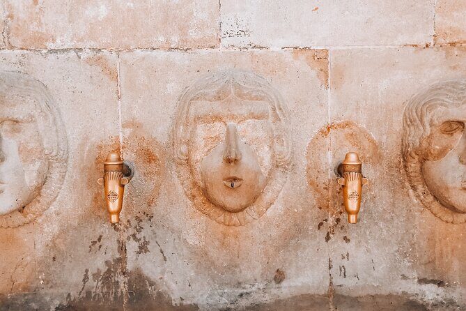 Introduction to Barcelona's Old Town Gothic Quarter Walking Tour - Royal and Religious Power