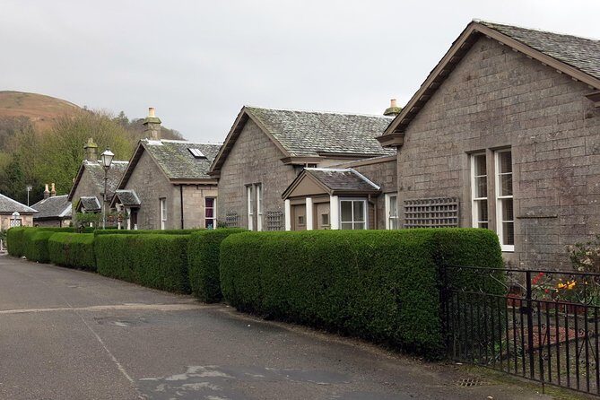 Inverary Castle & Loch Lomond Tour - FAQs