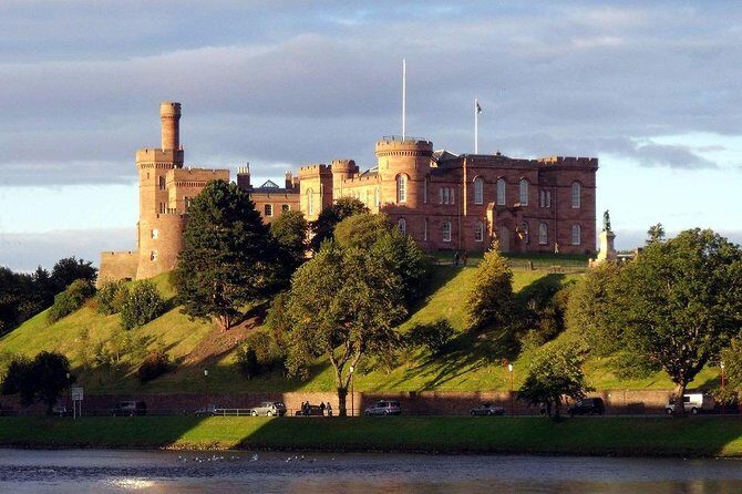 INVERGORDON PORT Tour of Culloden, Cairns & Cawdor Castle - Who Will Appreciate This Tour?