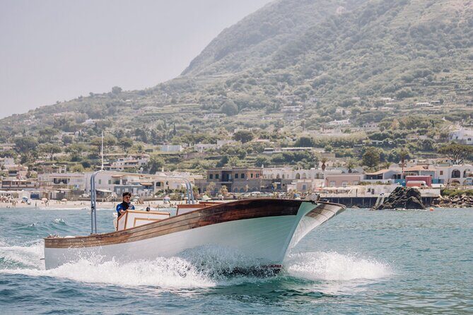 Ischia Boat Tour Half Day - A Closer Look at the Itinerary