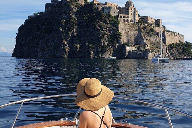 Ischia island private excursion on Gozzo Fratelli Aprea 7,5m - The Sum Up