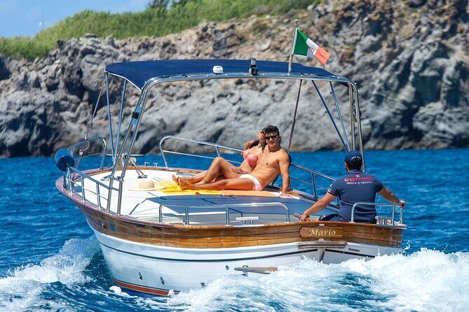 Ischia island private excursion on Gozzo Fratelli Aprea 7,5m - FAQ