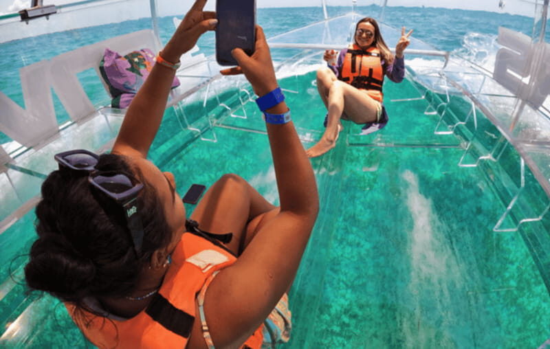 Isla mujeres: 100% transparent boat ride on board the boat - The Sum Up