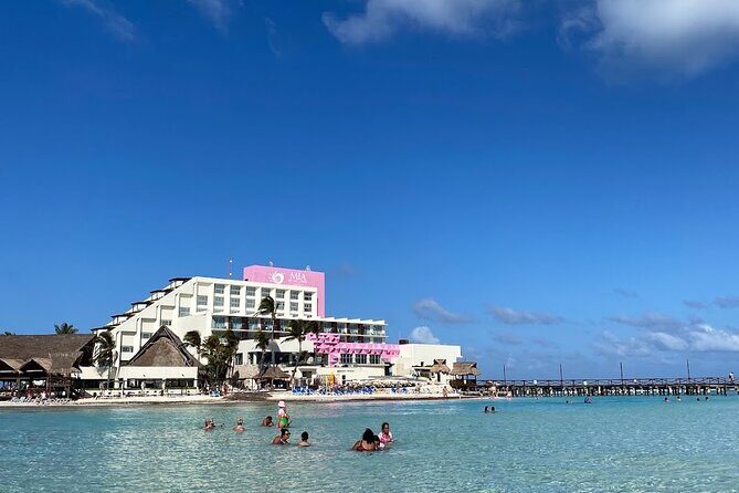 Isla Mujeres Basic Tour in Catamaran with Snorkel and Open Bar - Playa Norte: Relaxing on Mexico’s Blue-Ribbon Beach  