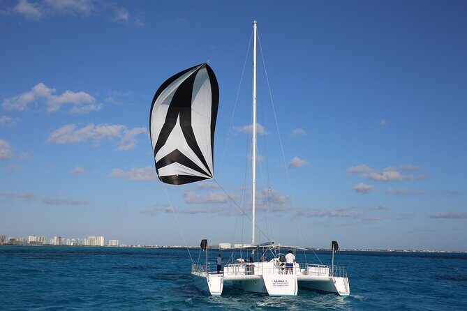 Isla Mujeres Catamaran Snorkeling, Beach Club Lunch and Open bar - What’s Included and What’s Not?