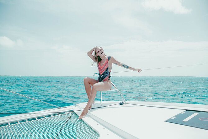 Isla Mujeres Cruise with Beach Club, Snorkel, Lunch and Open Bar - The Experience in Detail