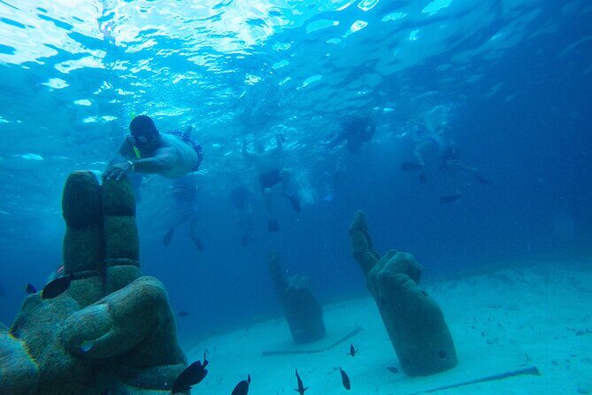 Isla Mujeres Sailing and Party Tour - Key Points