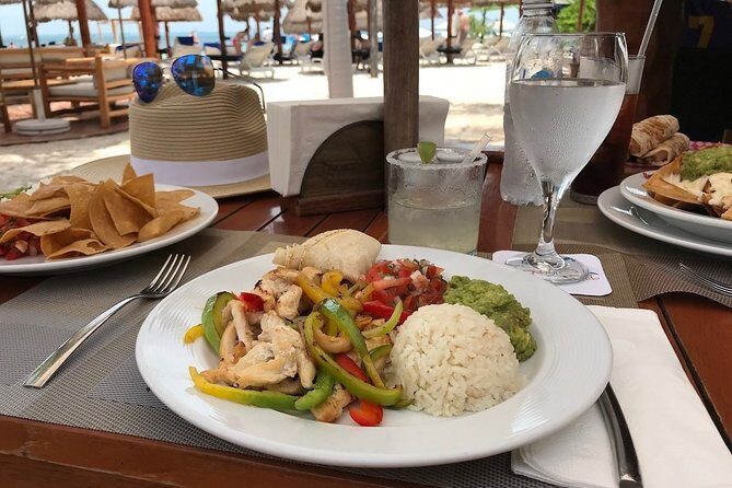 Isla Mujeres tour, Discover the amazing Caribbean Sea by Catamaran - Who Should Book This Tour?