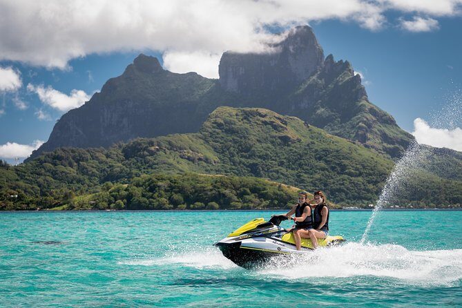 Island jet tour - Discover Bora Bora’s Lagoon with the Island Jet Tour