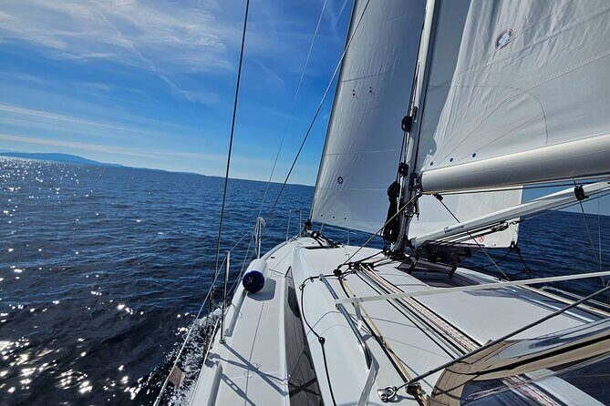 Islands Tour on Luxurious Jeanneau Sun Odyssey - FAQ: Your Questions Answered