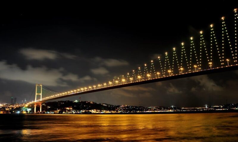 Istanbul: A short trip along the Bosphorus in the evening - What to Expect from the Bosphorus Evening Cruise  