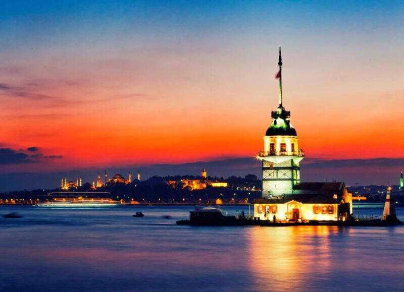 Istanbul: A short trip along the Bosphorus in the evening - Authentic Experiences and Hidden Insights  