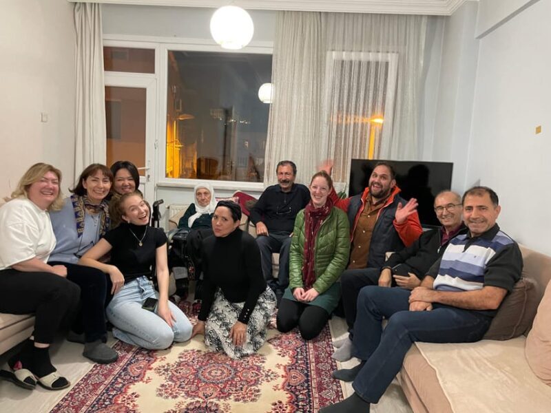 Istanbul Authentic Turkish Family Dinner with Eastern Family - Key Points