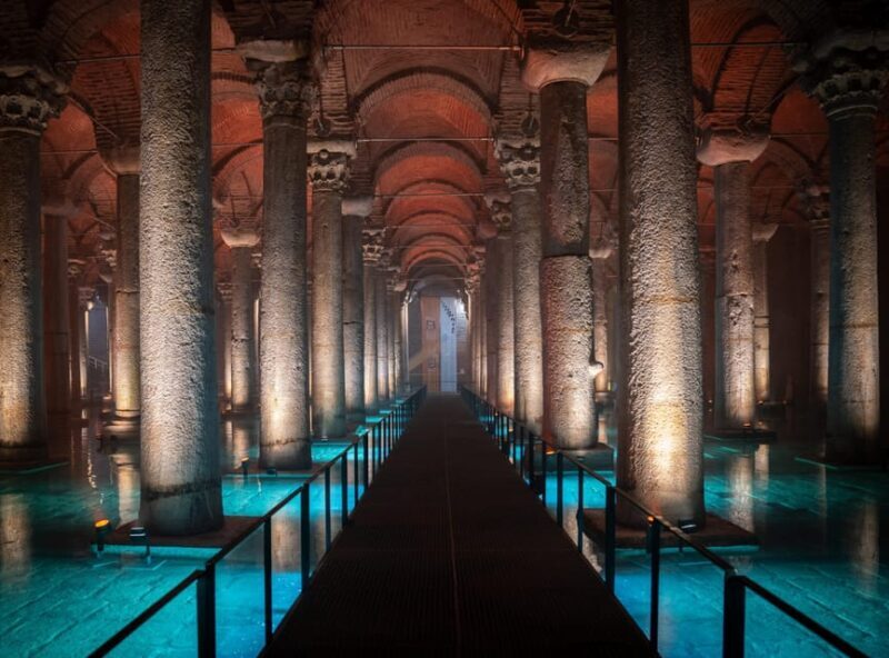 Istanbul: Basilica Cistern & Topkapi Palace Combo Ticket - Key Points