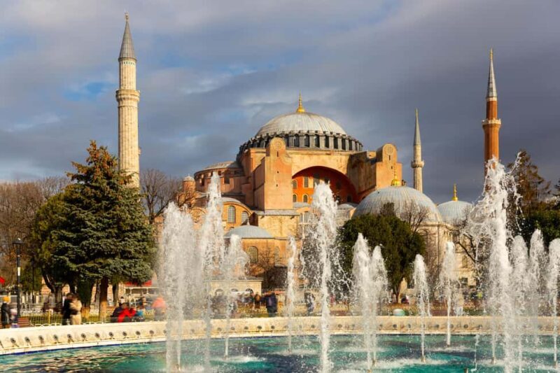 Istanbul: Blue Mosque, Hagia Sophia, & Old Town Walking Tour - Who Would Love This Tour?