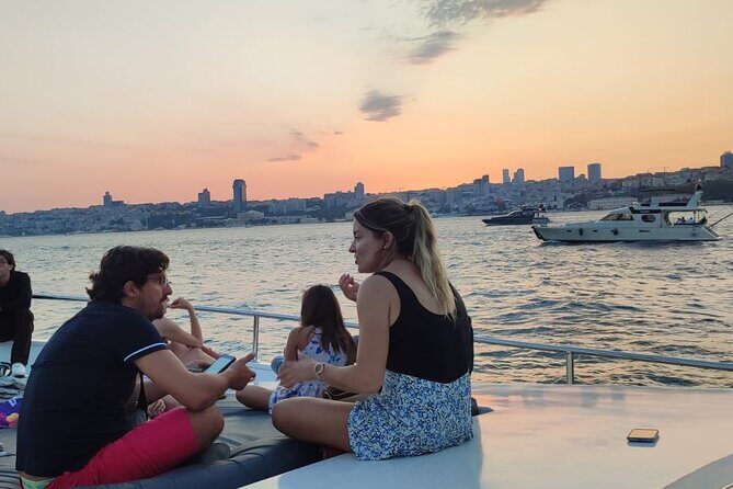 Istanbul Bosphorus Boat Cruise Tour ( MORNNG or SUNSET ) - An In-Depth Look at the Istanbul Bosphorus Boat Cruise