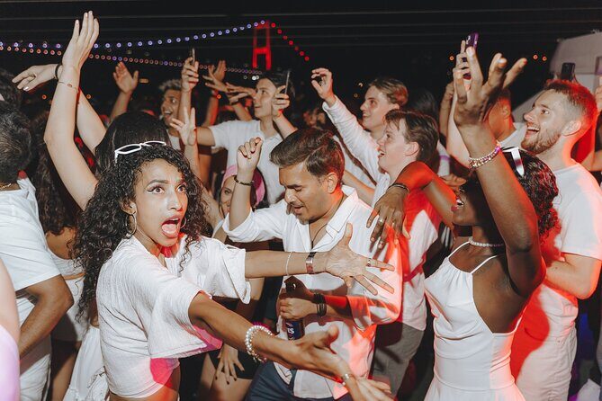 Istanbul Bosphorus Boat Party with Live DJs - FAQ
