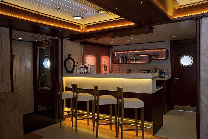 Istanbul: Bosphorus Dinner Cruise & Turkish Night Show - The Experience: What to Expect