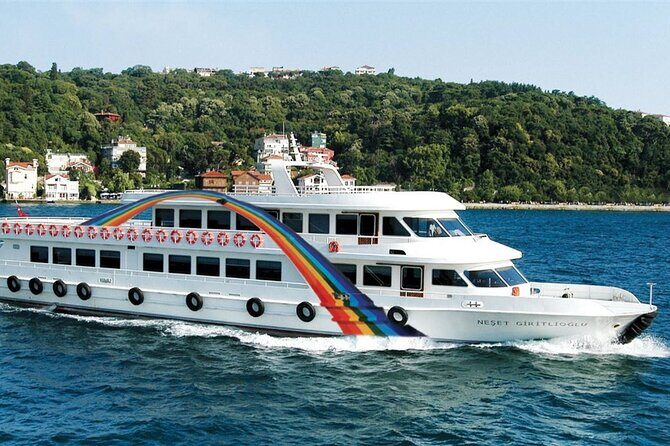 Istanbul Bosphorus Sightseeing Cruise - The Good, the Bad, and the Reality