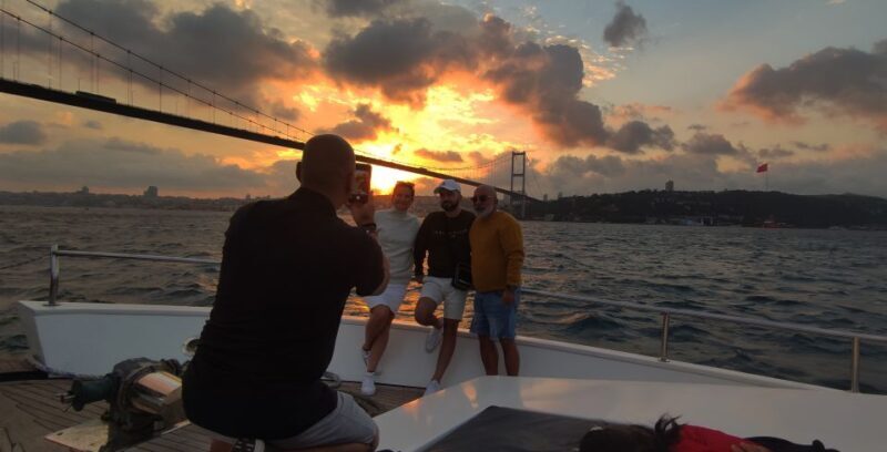 Istanbul: Bosphorus Sunset Cruise with Snacks and Wine - Istanbul: Bosphorus Sunset Cruise with Snacks and Wine — A Detailed Review