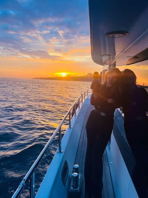Istanbul: Bosphorus Sunset or Night Yacht Cruise & Transfers - Discovering the Beauty of Istanbul’s Bosphorus