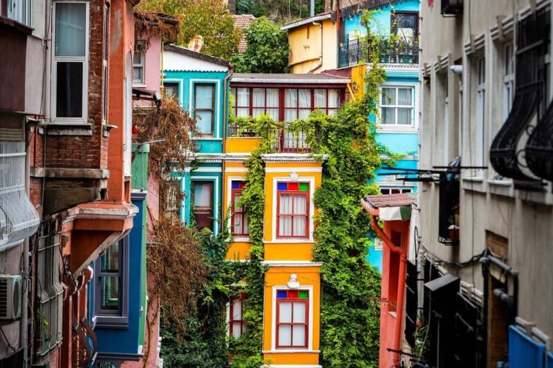 Istanbul: Colorful Fener & Balat Walking Tour w/Expert Guide - Guides and Experiences