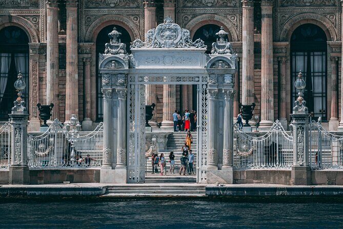 Istanbul Combo: Bosphorus Cruise & Dolmabahce Tour - Key Points