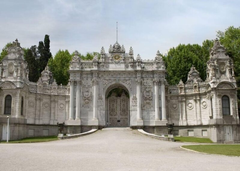 Istanbul Combo: Dolmabahce Palace & Galata Tower - Exploring Dolmabahce Palace