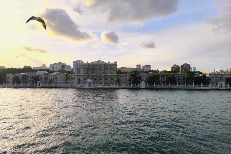 Istanbul: Dolmabahce Palace and Harem Skip-the-Line Ticket - The Richness of Dolmabahçe Palace
