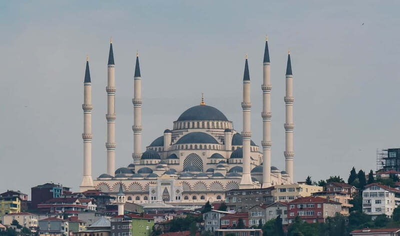 Istanbul: Explore Istanbul Asian Continent - Guides and Authenticity