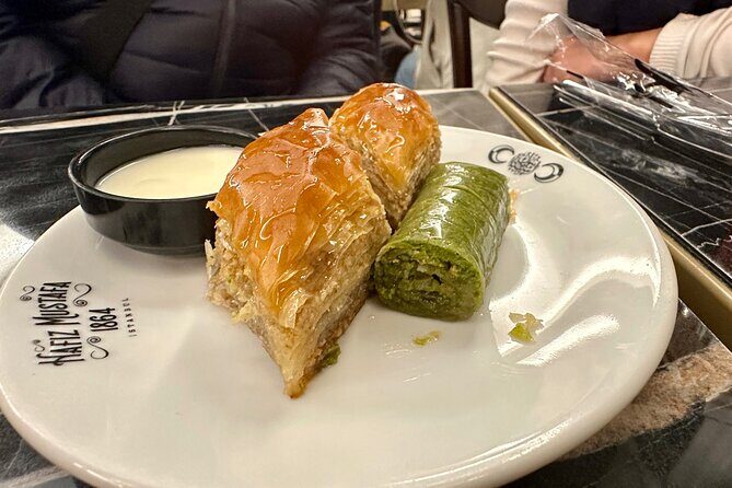 Istanbul Food Tour - History and Culture of Turkish Culinary - What Do Reviewers Say About the Guides?