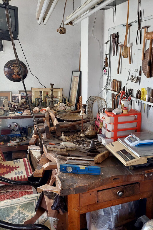 Istanbul Grand Bazaar: From Rooftops to the Secret Passages - Who Should Take This Tour?