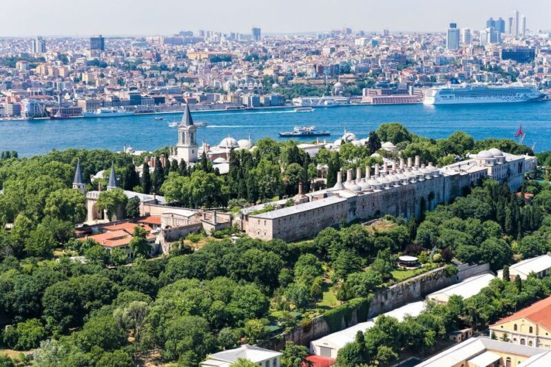 Istanbul: Guided Old City Tour and Bosphorus Sunset Cruise - Authenticity and Personal Experiences