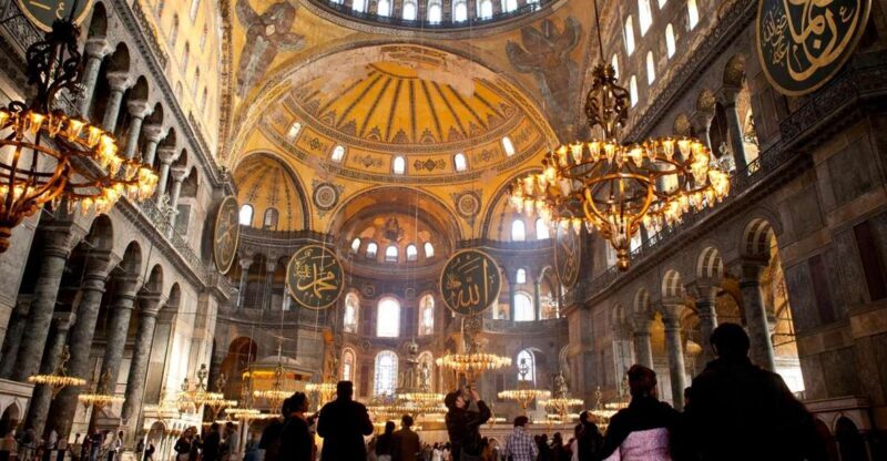 Istanbul: Half-Day Highlights Guided Tour with Transfer - Exploring Istanbul in a Half-Day