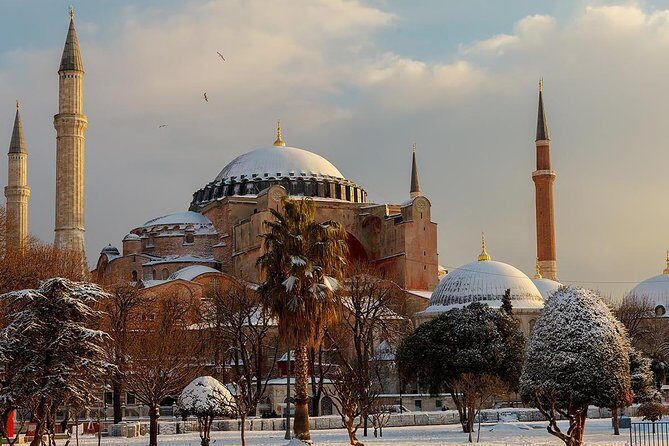 Istanbul Historical Tour with Guide, Lunch and Transfers - Hagia Sophia: A Cultural Crossroads