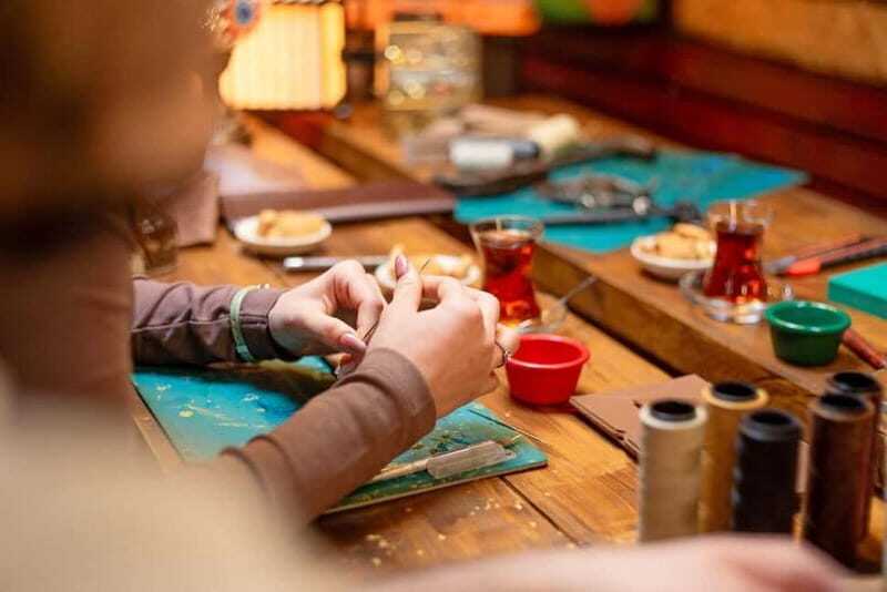 Istanbul: Leather Crafting Workshop with Snacks and Drinks - Key Points