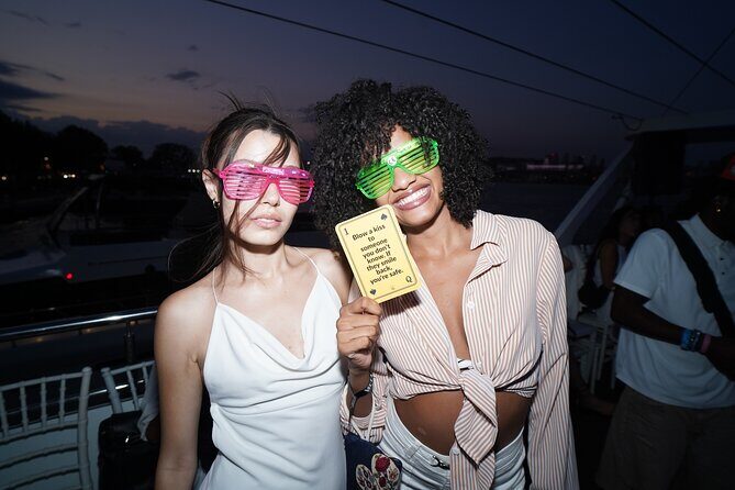 Istanbul Nightlife Pub Crawl: 4 Venues, 4 Shots - The Sum Up