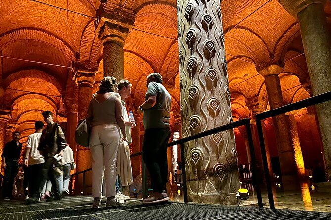 Istanbul Old City: Basilica Cistern - Blue Mosque - Grand Bazaar - Guides and Authenticity